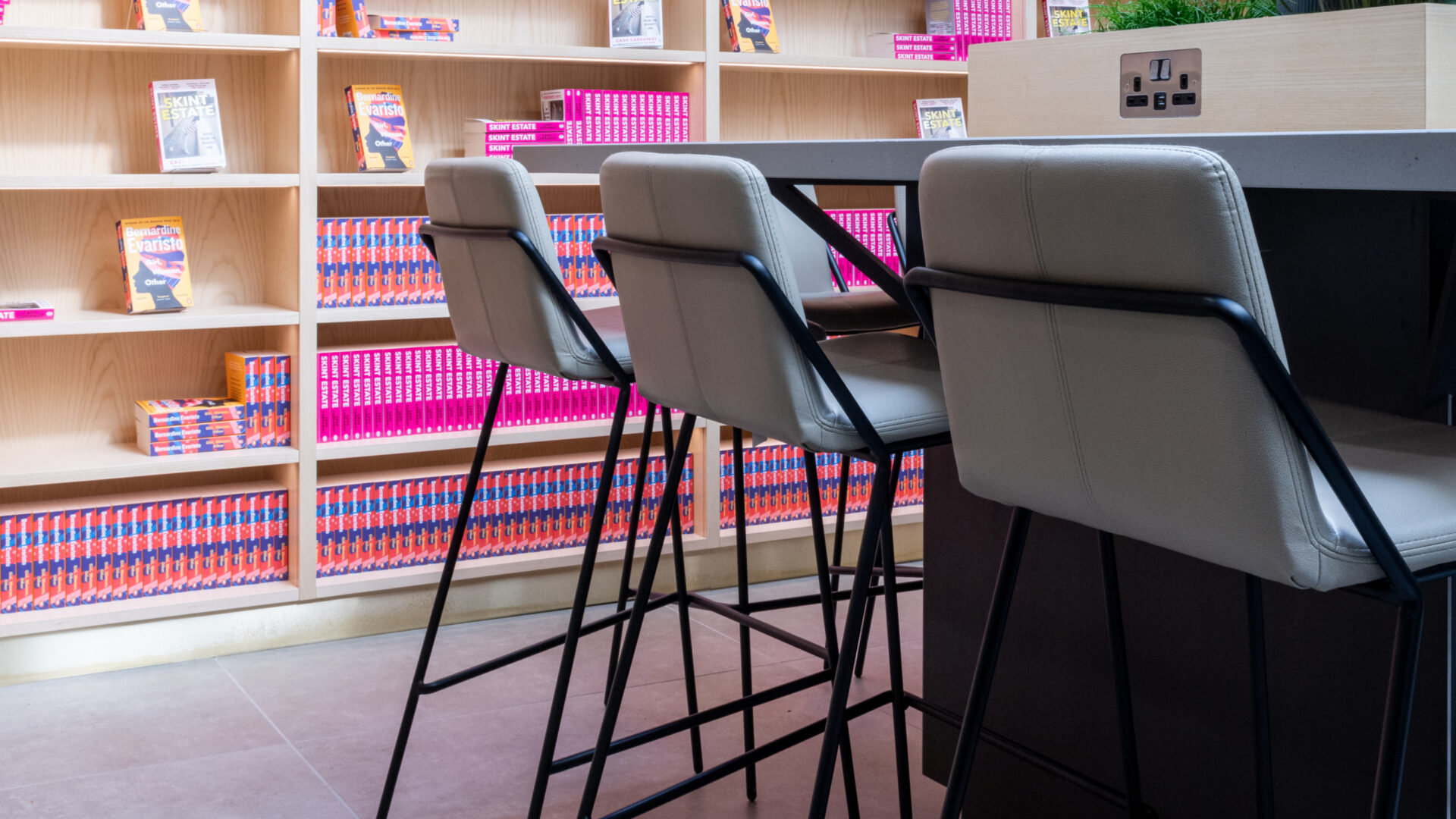 Penguin Random House | Hunters